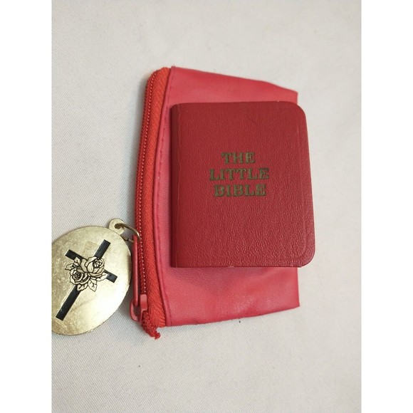 Other | Vintage Red Miniature The Little Bible David C Cook Red Pouch ...